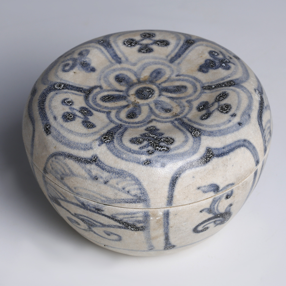Hoi An Blue and White Floral Decorated Box - Chinese & Oriental ...